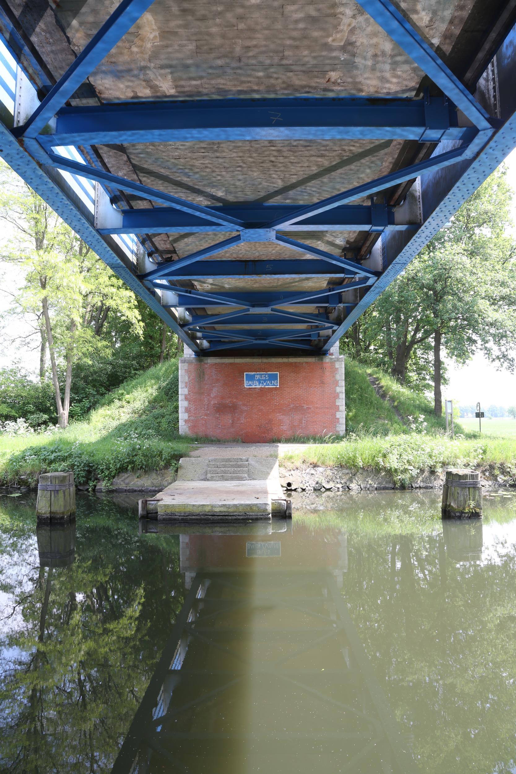 Brug Balen Zwaling | Binnenvaart in Beeld